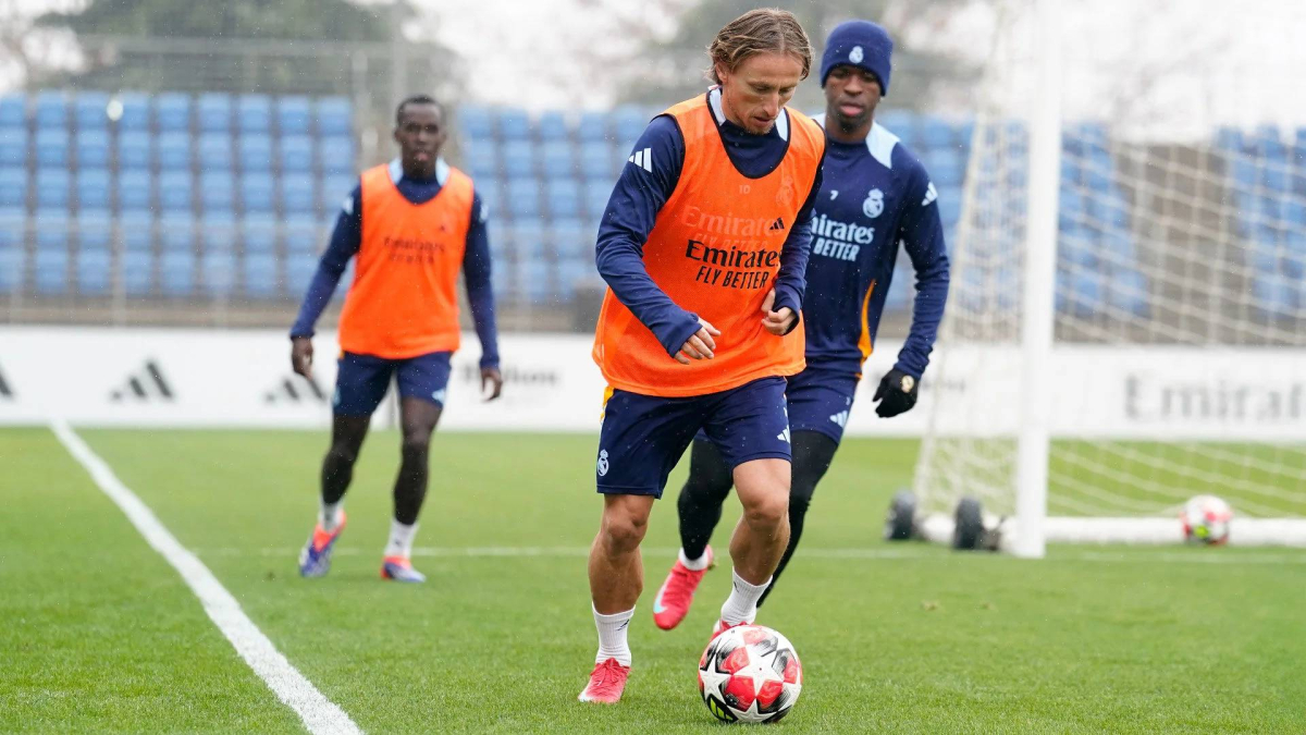 Lamini Fati se estrena con el primer equipo