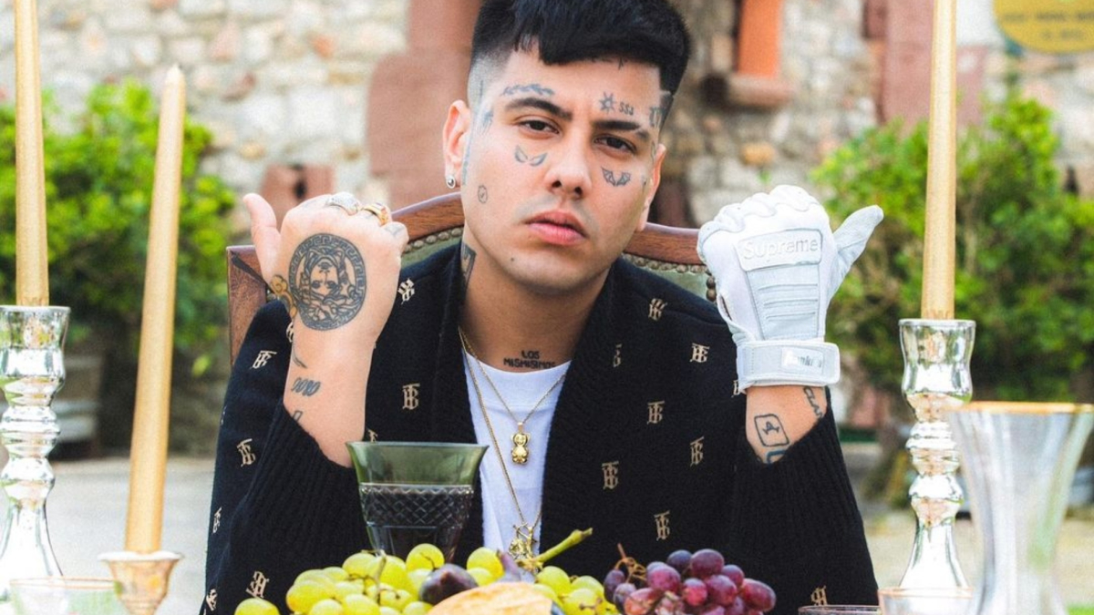 Tatuajes de Duki: qué significan, cuándo se los hizo y por qué tiene en ...