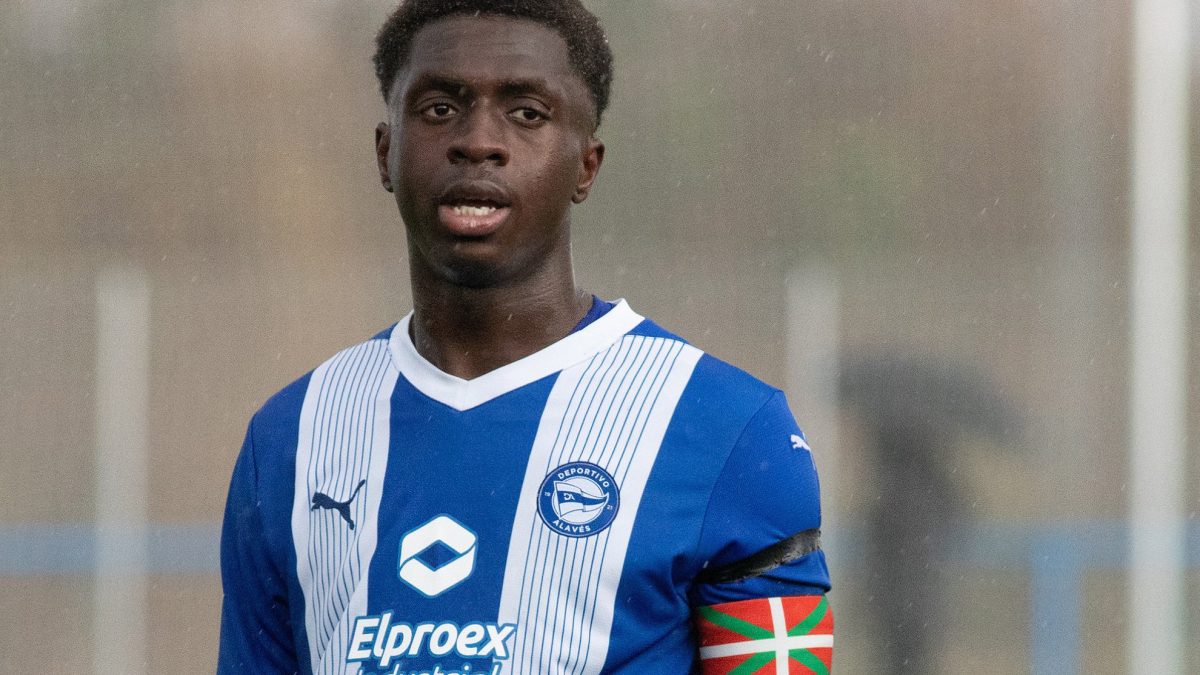 El Alavés cede a Tomás Mendes a un Primera de Portugal