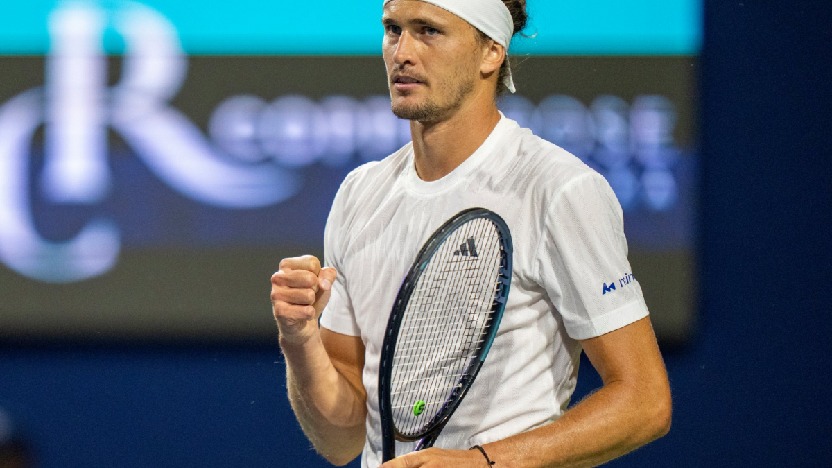 Zverev se pone a 500