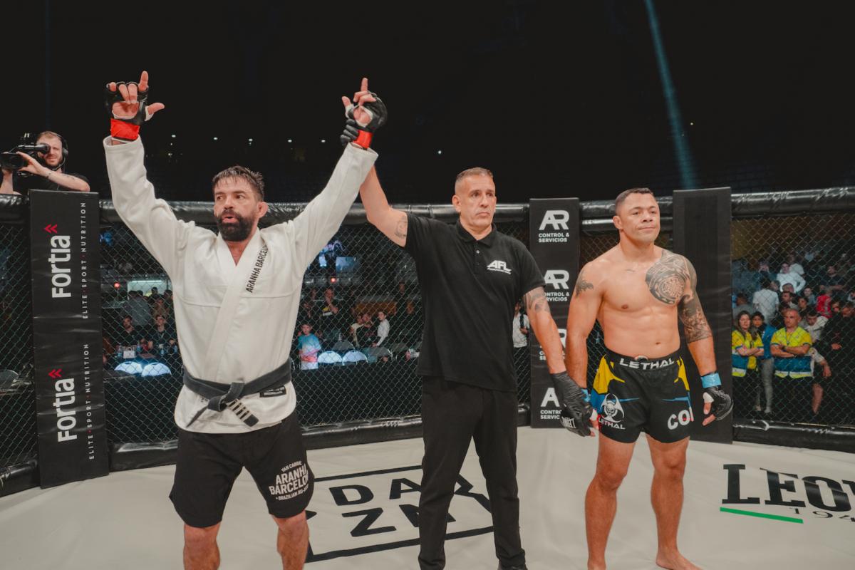 Daniel Requeijo hace historia en la noche del adiós de Yan Cabral