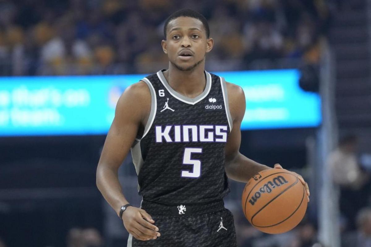 Alarma en los Kings: De'Aaron Fox, duda para el quinto partido