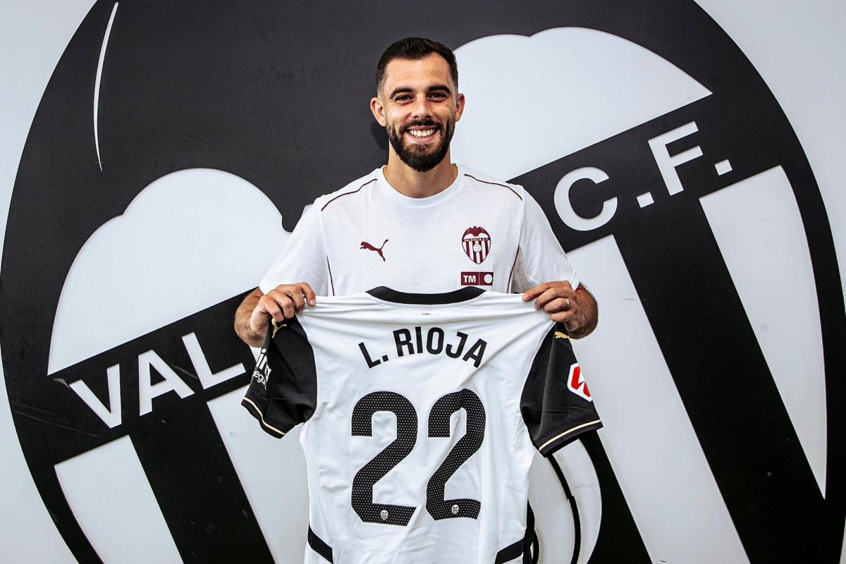Luis Rioja, en sentido inverso: firma, debuta, se entrena y, por fin ...