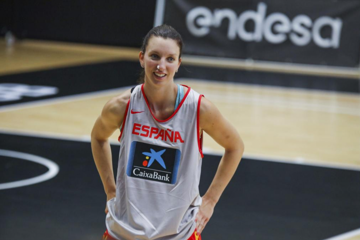 Laura Gil se retira de la selección