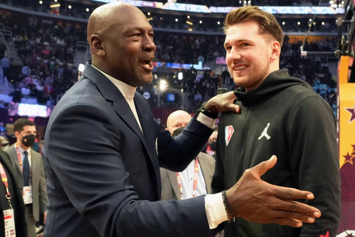 Luka Doncic se pone a la altura de Michael Jordan