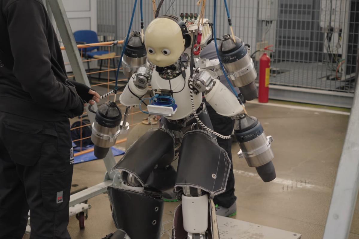 Lauren landers naked i invited her in and we exchanged