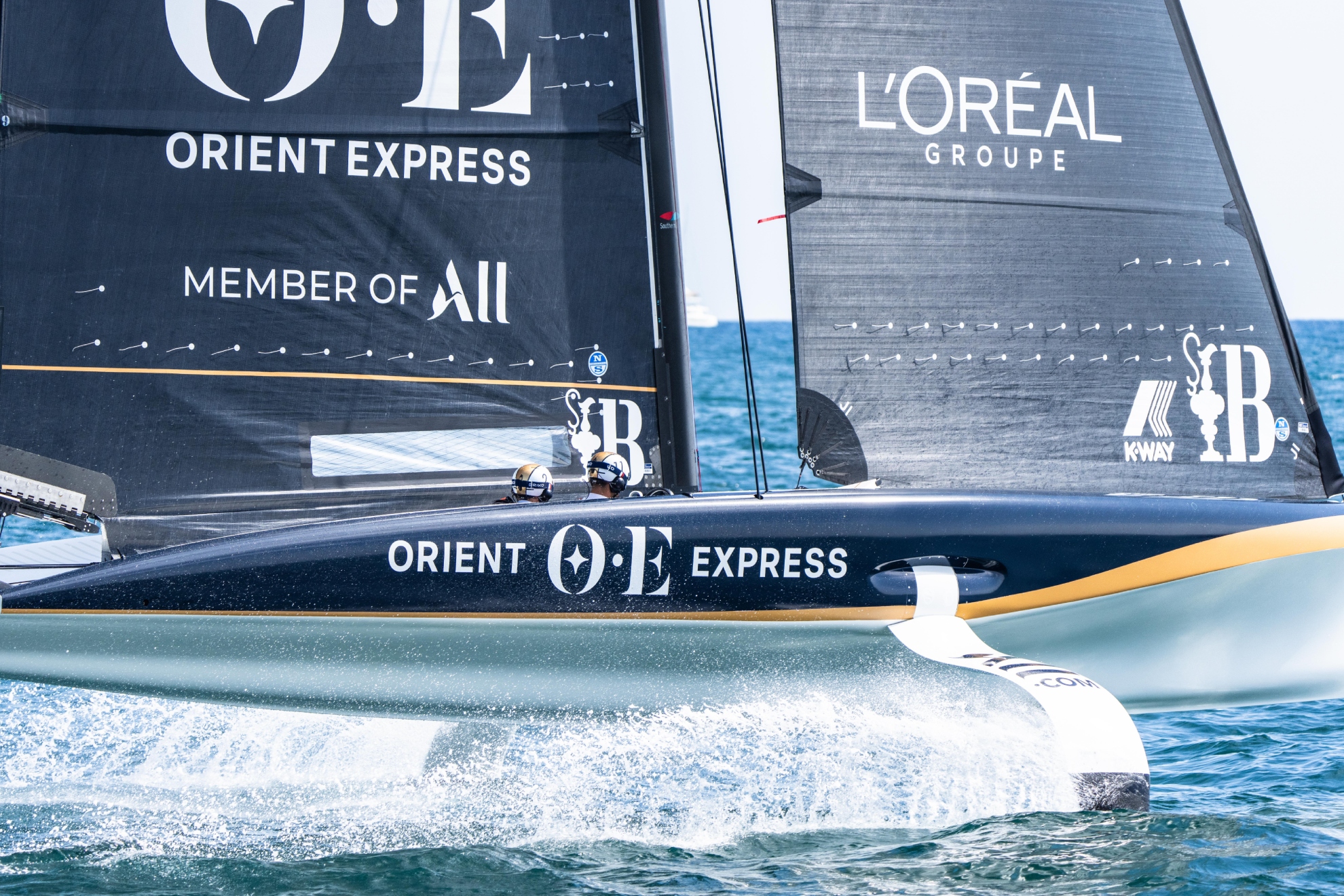 Orient Express da la sorpresa y lidera la preliminar en Vilanova