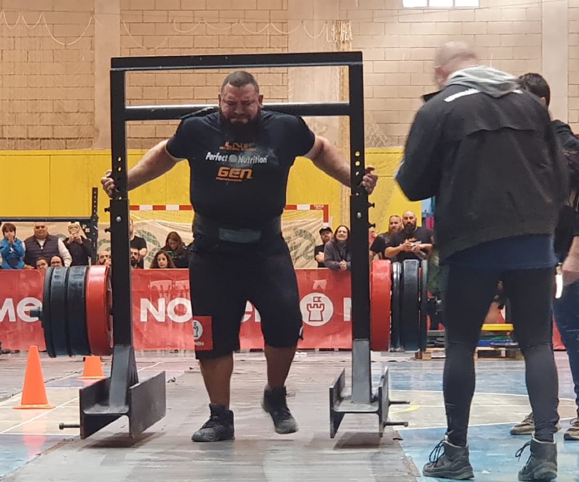 Juan Ferrer consigue la Liga Nacional de Fuerza 2022