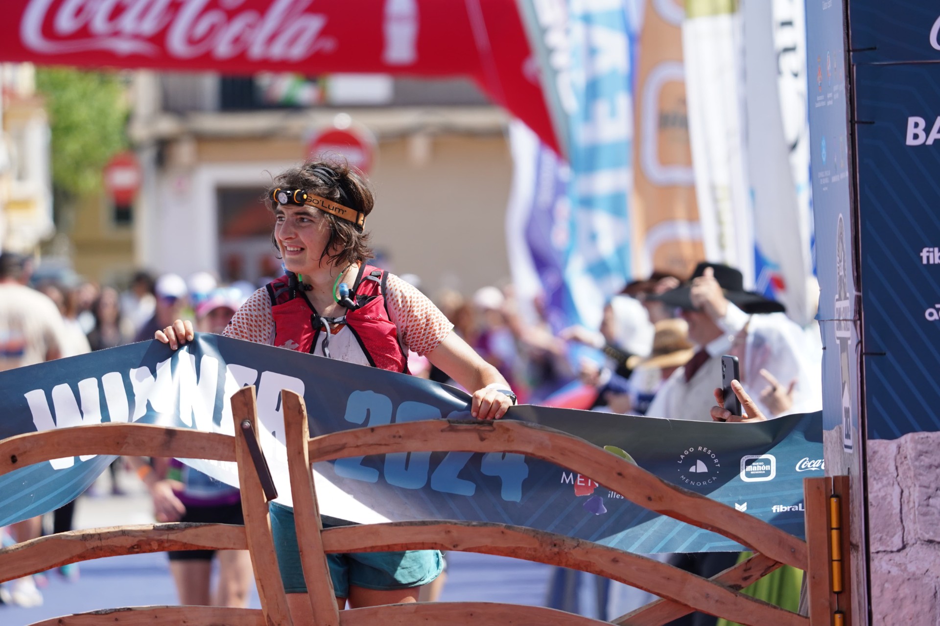 Dramático final en el Trail Menorca: Antoine Guillon supera a Pablo ...