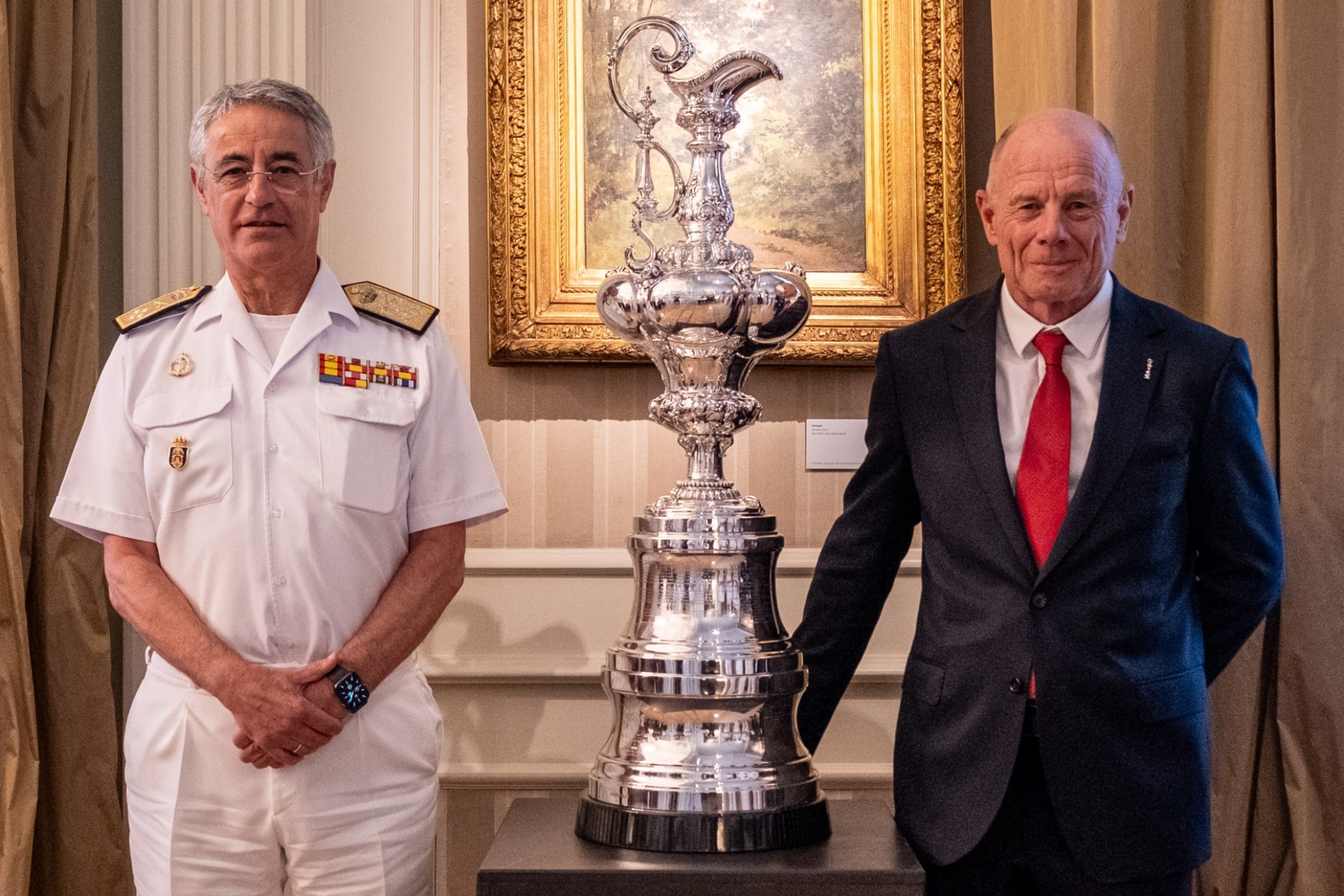 La Copa América se muestra en el Cuartel General de la Armada | Marca