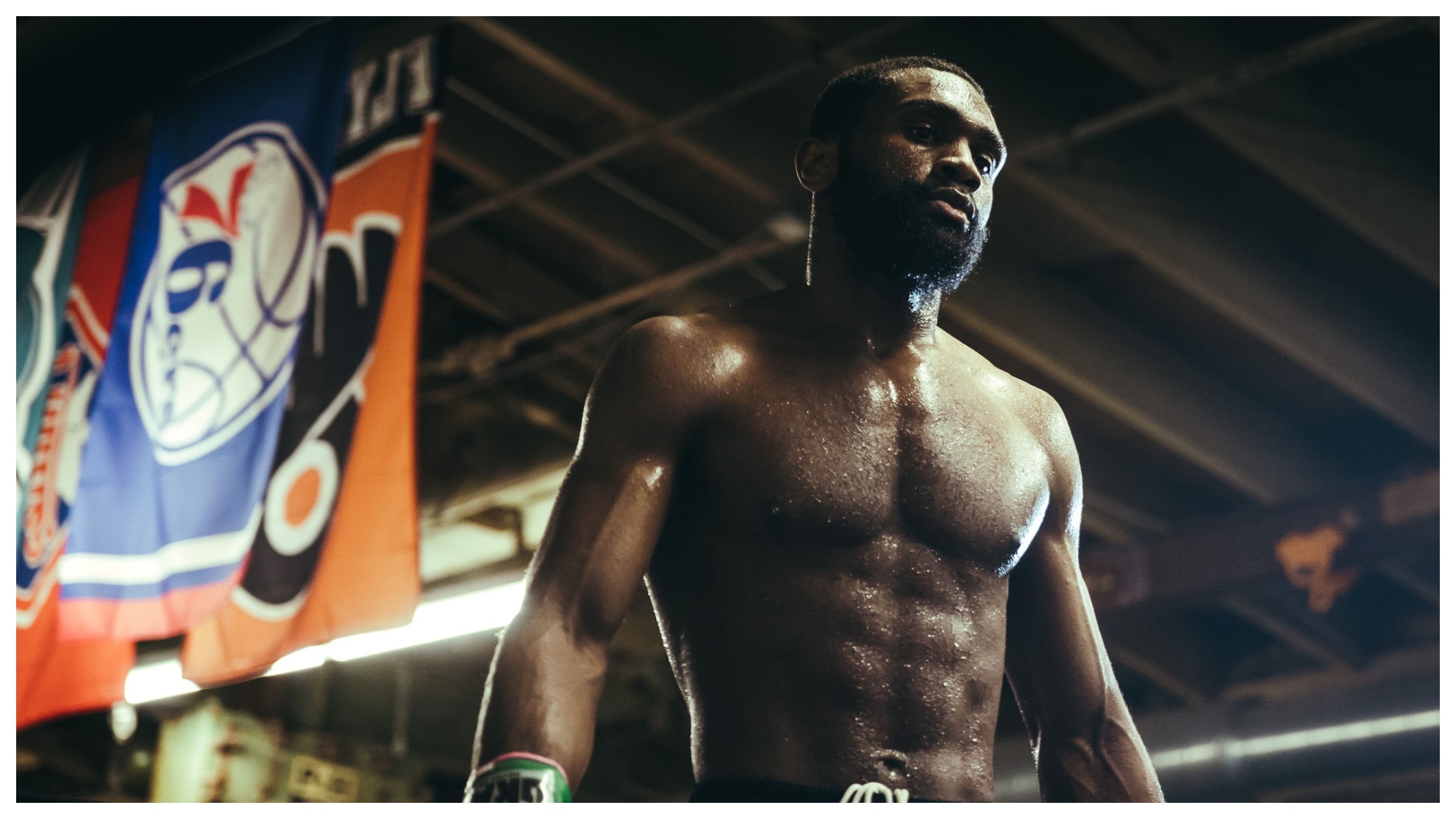 Jaron Ennis recoge el testigo de Joe Frazier y Bernard Hopkins