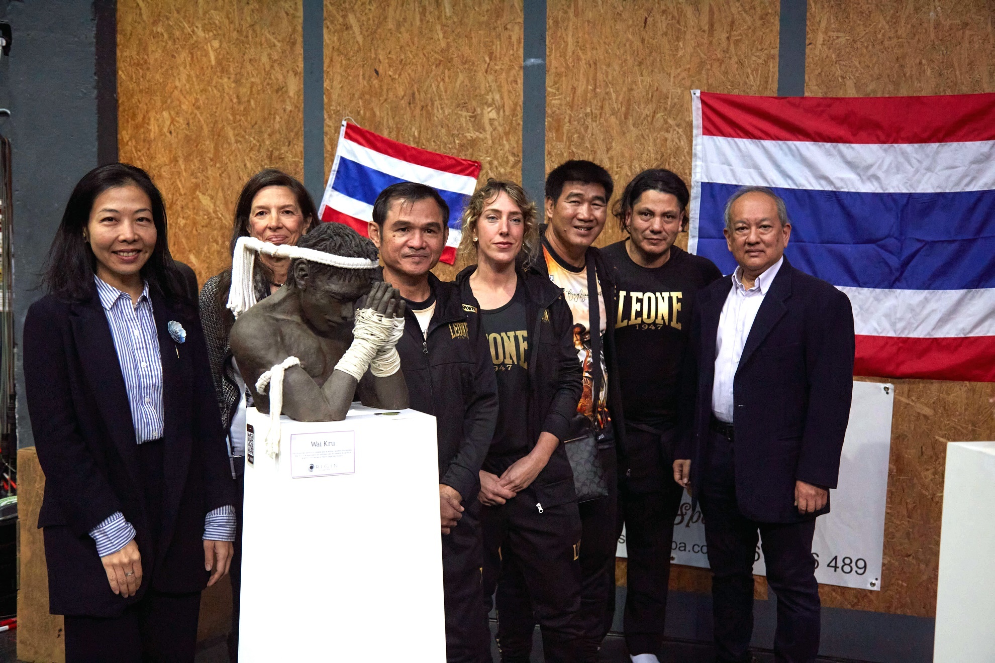 Somrak Kamsing y Karuhat Sor Supawan dejaron su arte en Madrid