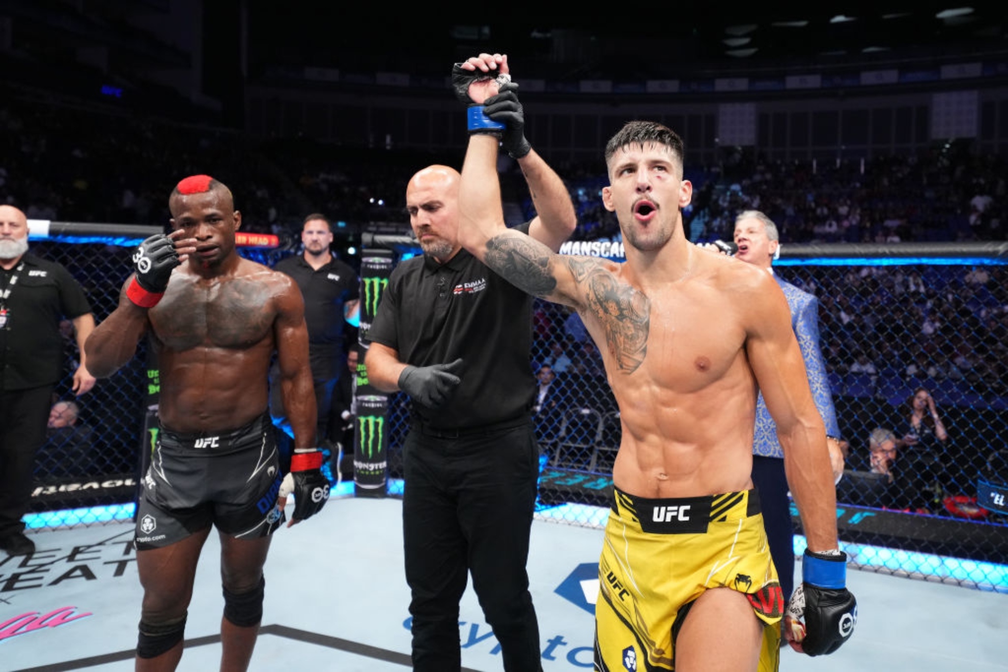 Joel Álvarez, el español a las puertas del top 15 en la UFC, aplaza su ...