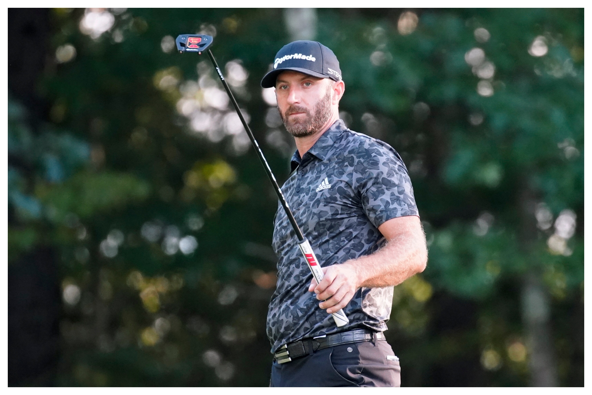 Dustin Johnson estrena su palmarés en el LIV en un final frenético