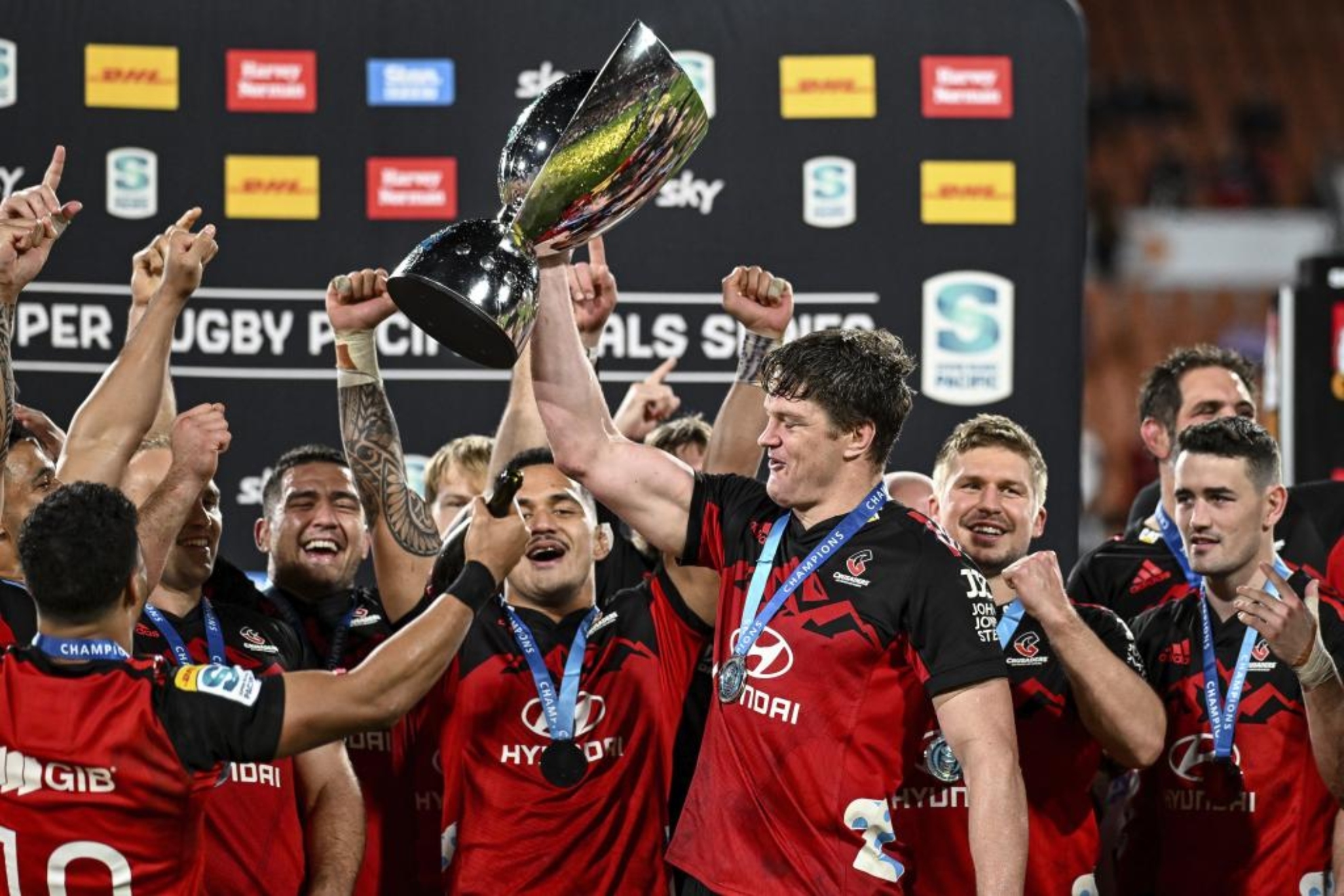Crusaders gana otra vez el Super Rugby Pacific