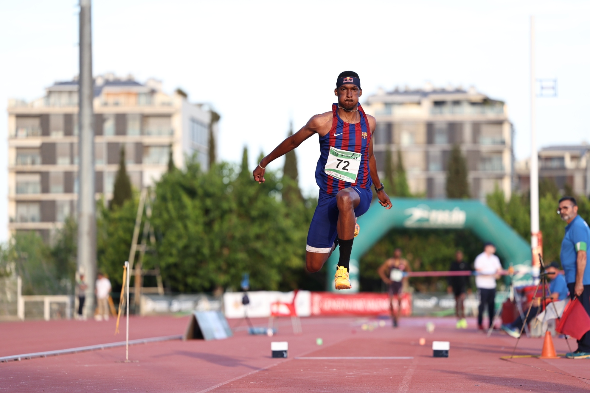 Jordan Díaz 'vuela' en Castellón: 17,55 en triple, tercera mejor marca ...