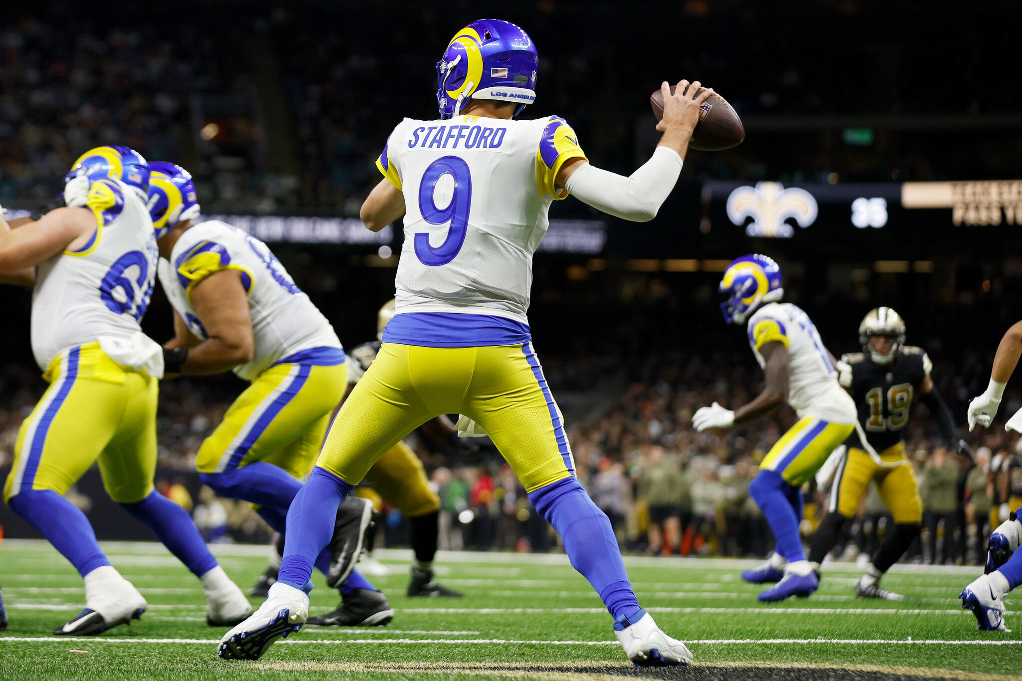 Los nueve 'quarterbacks' que ganarán más de 40 millones en 2023... y ...