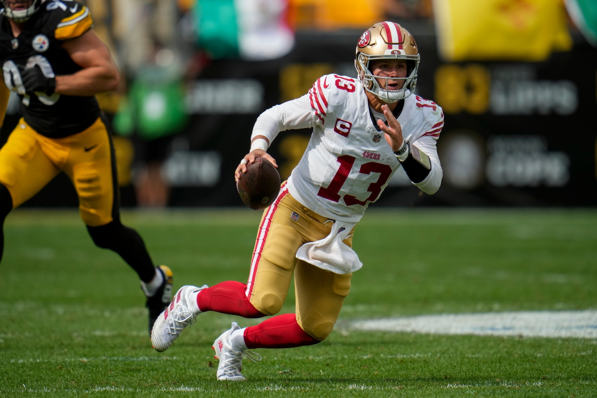 Los 49ers se llevan por delante a los Steelers