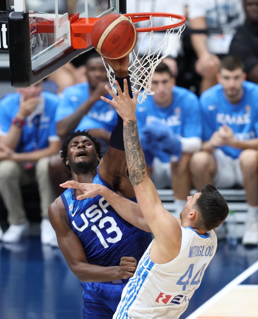 Edwards lanza a EEUU ante Grecia y manda un serio aviso al Mundial