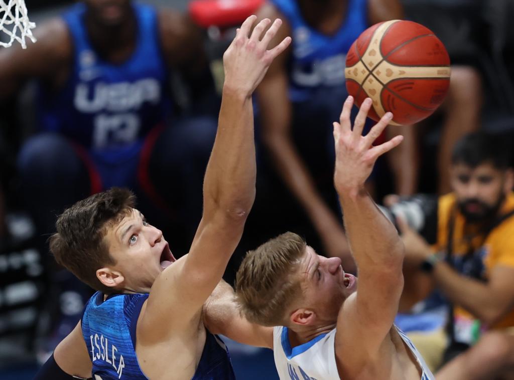 Edwards lanza a EEUU ante Grecia y manda un serio aviso al Mundial