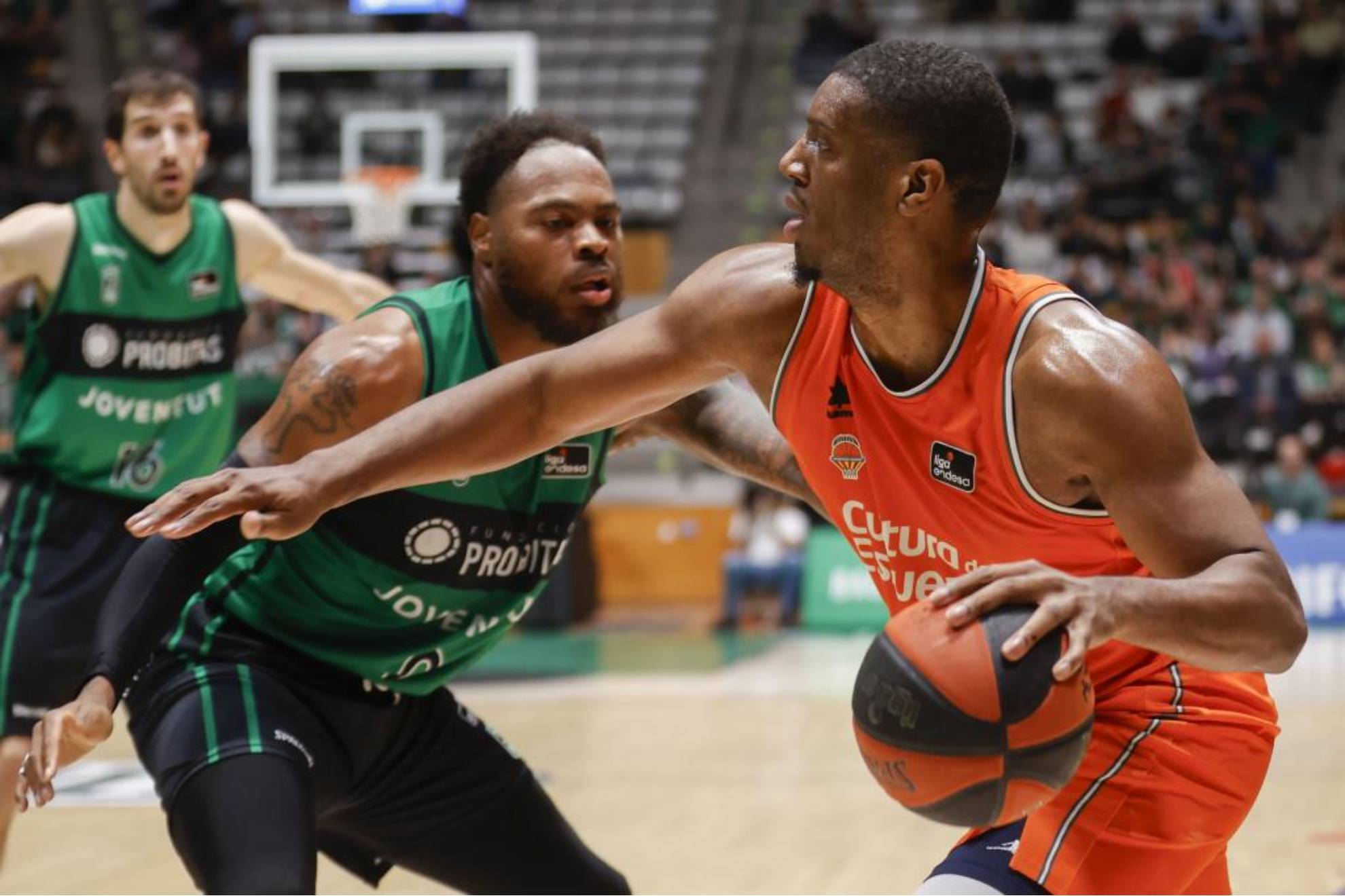 Deshaun Thomas lidera el épico triunfo del Joventut ante el Valencia