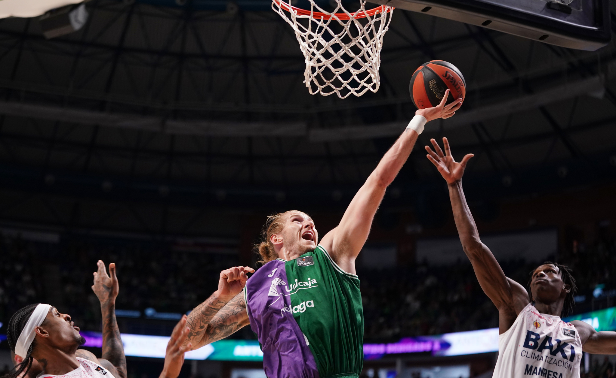 Osetkowski firma el octavo consecutivo del Unicaja