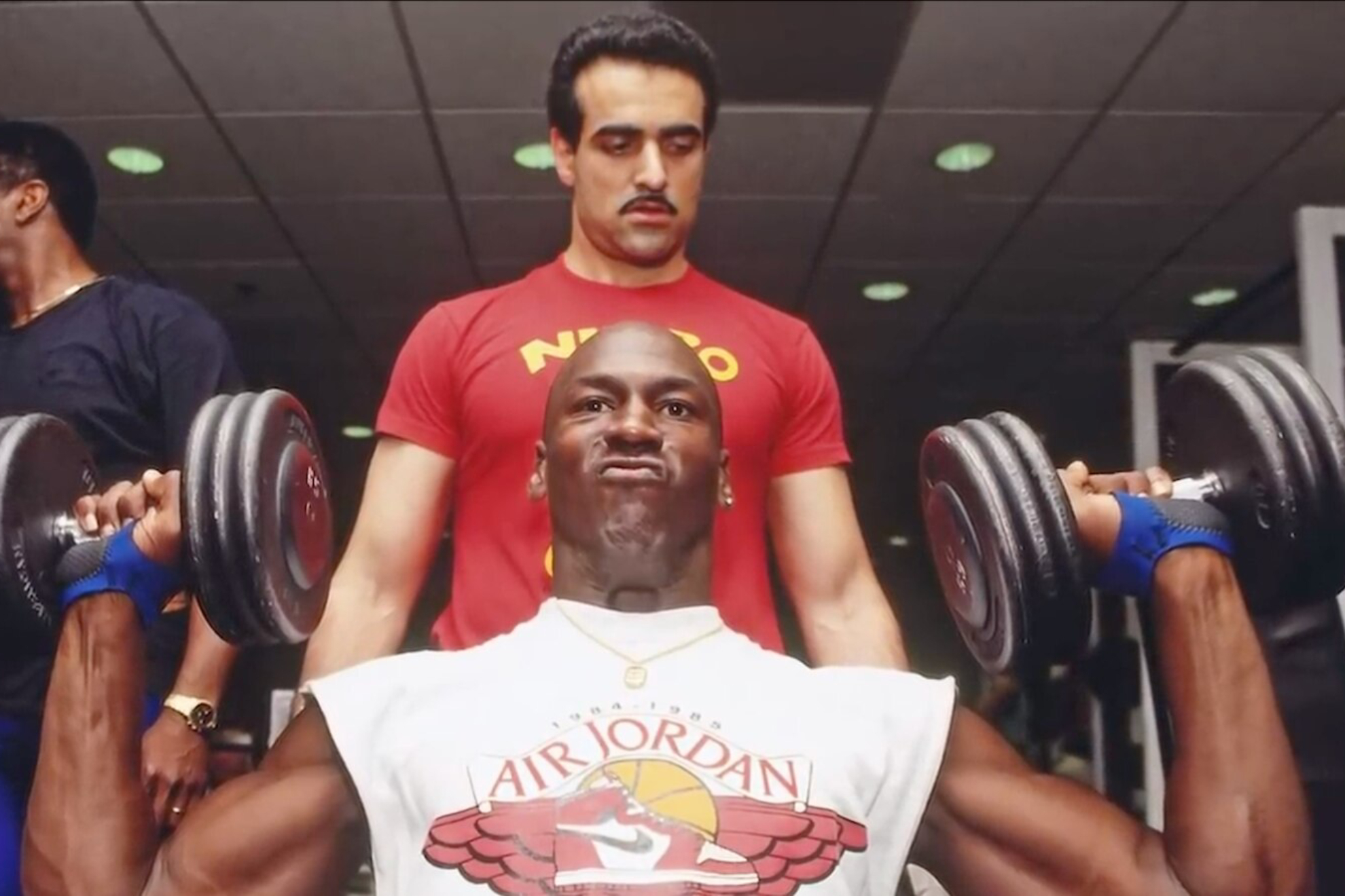 De ganar 3,35 dólares a la hora a esculpir el cuerpo de Michael Jordan