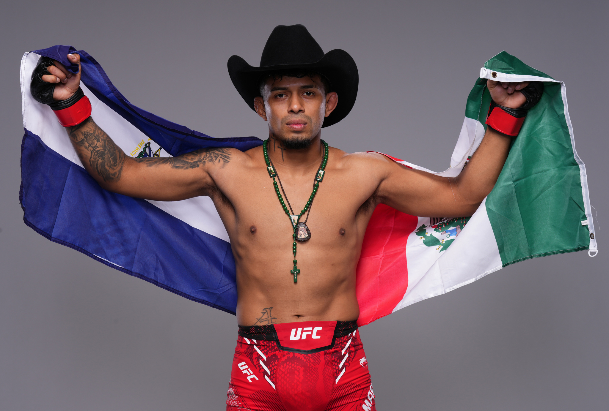 Jonathan Martínez, la amenaza de la leyenda Aldo: "Entro, peleo y no ...