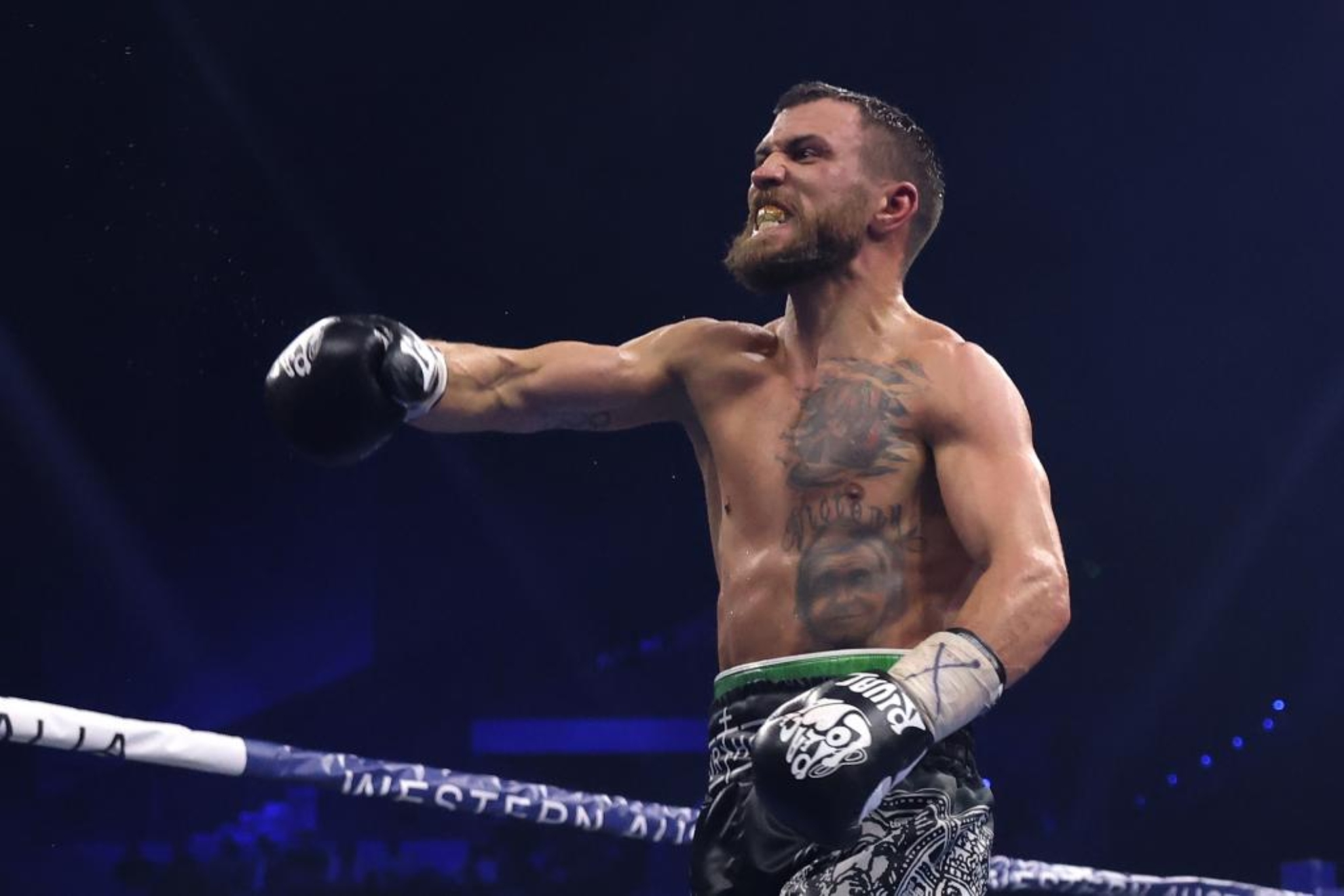 Tomó las armas para defender a Ucrania... y dos años después vuelve a reinar: el infinito Vasyl ...