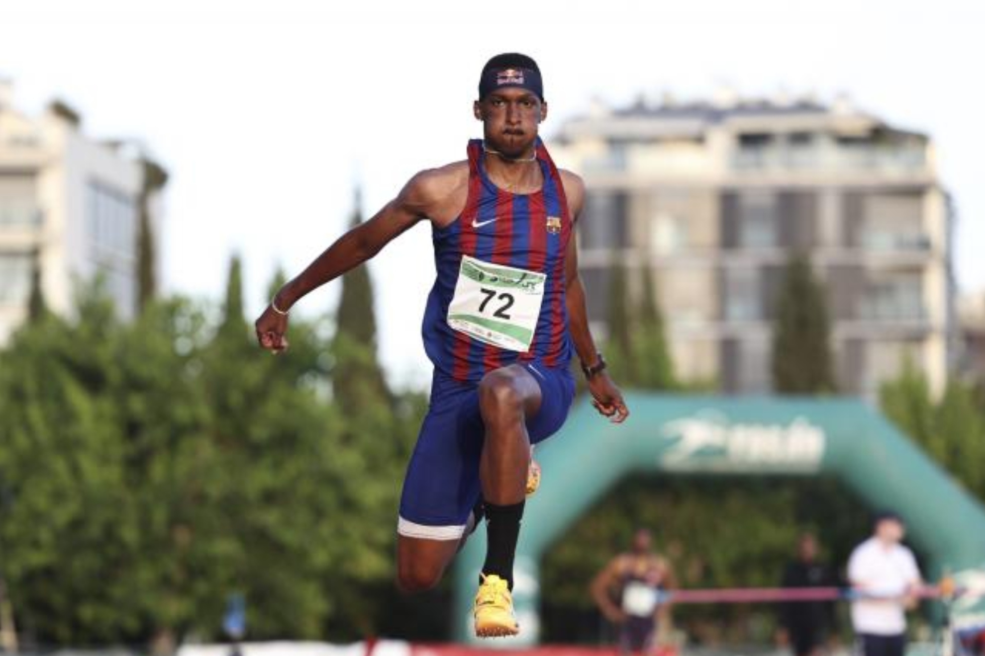 Jordan Díaz viste de oro un entrenamiento