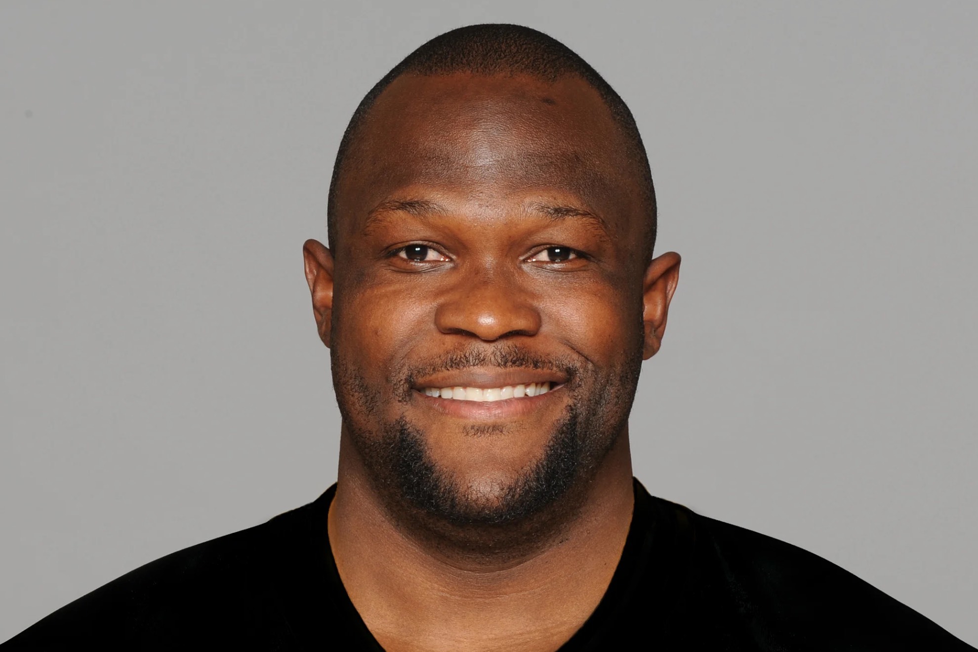 Daniel Muir detenido por maltrato y pertenencia a una secta