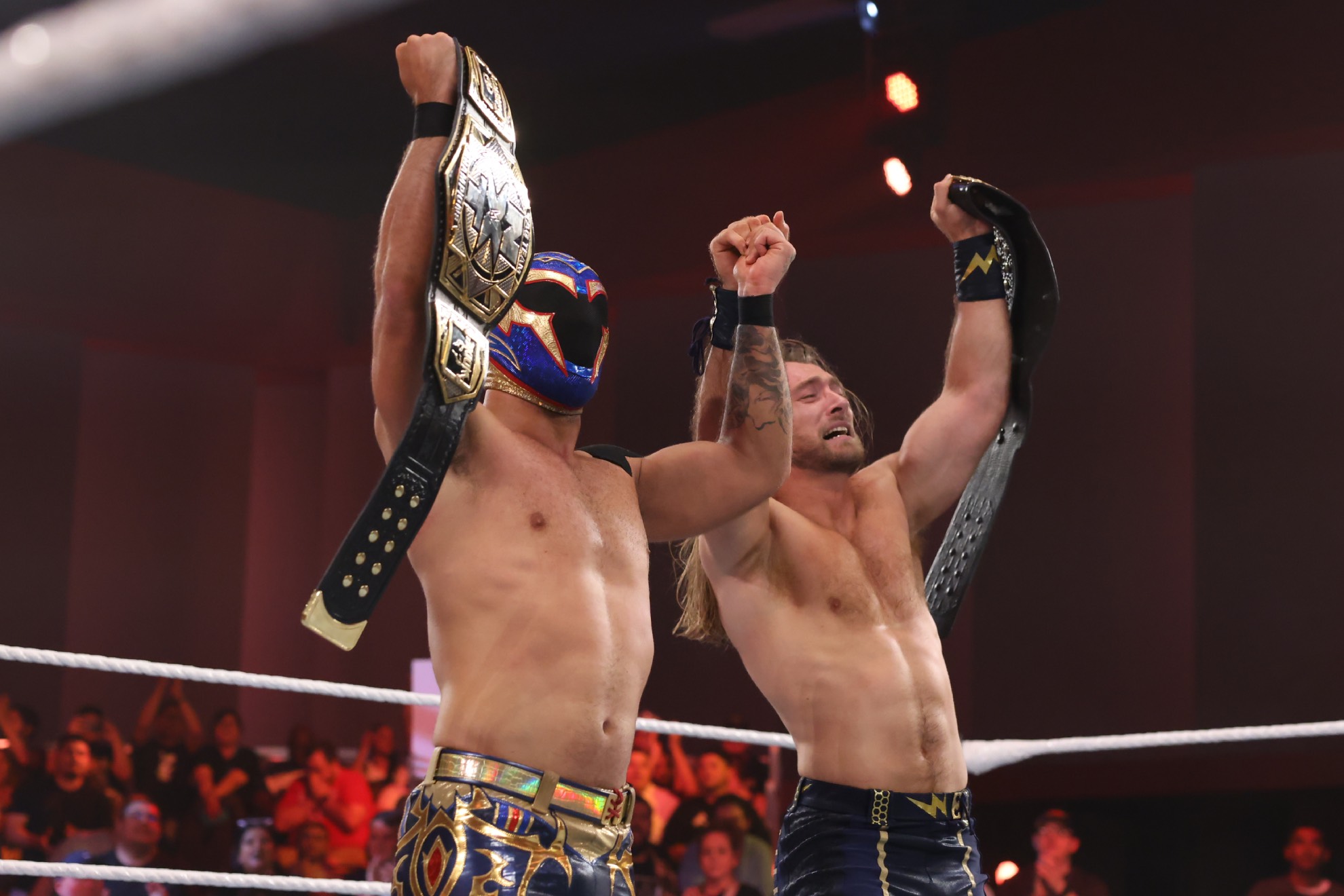 El español Axiom pone el título en juego en NXT Heatwave