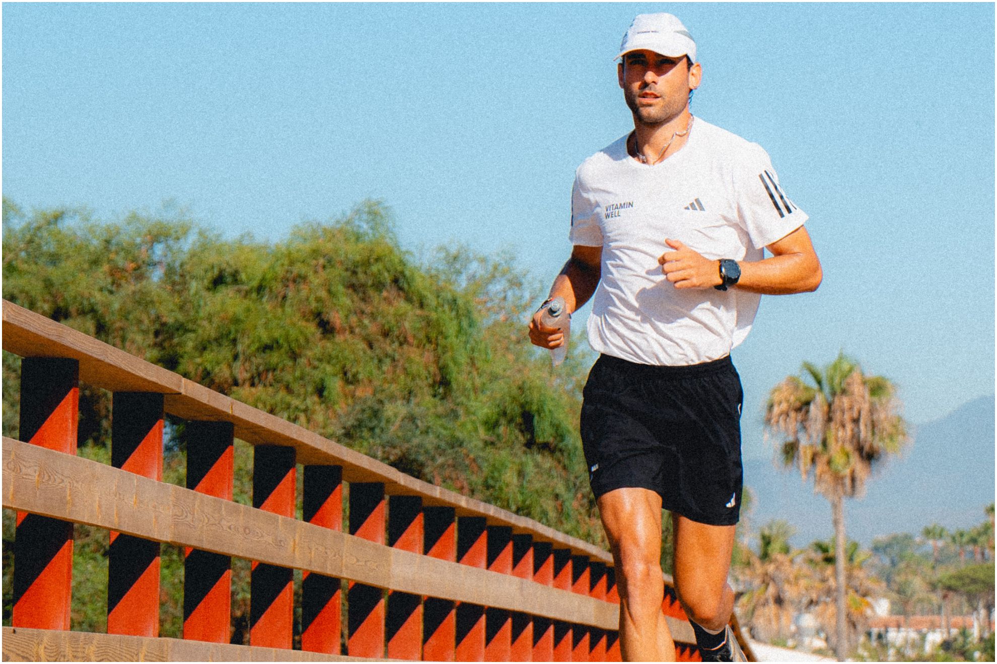 De Tarifa a Cap de Creus corriendo contra el cáncer infantil | Marca