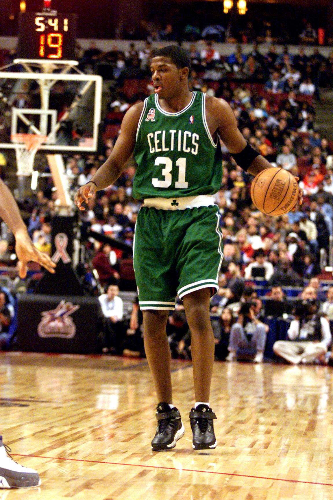 Cambio radical: una estrella de la NBA transforma su cuerpo a los 41 ...