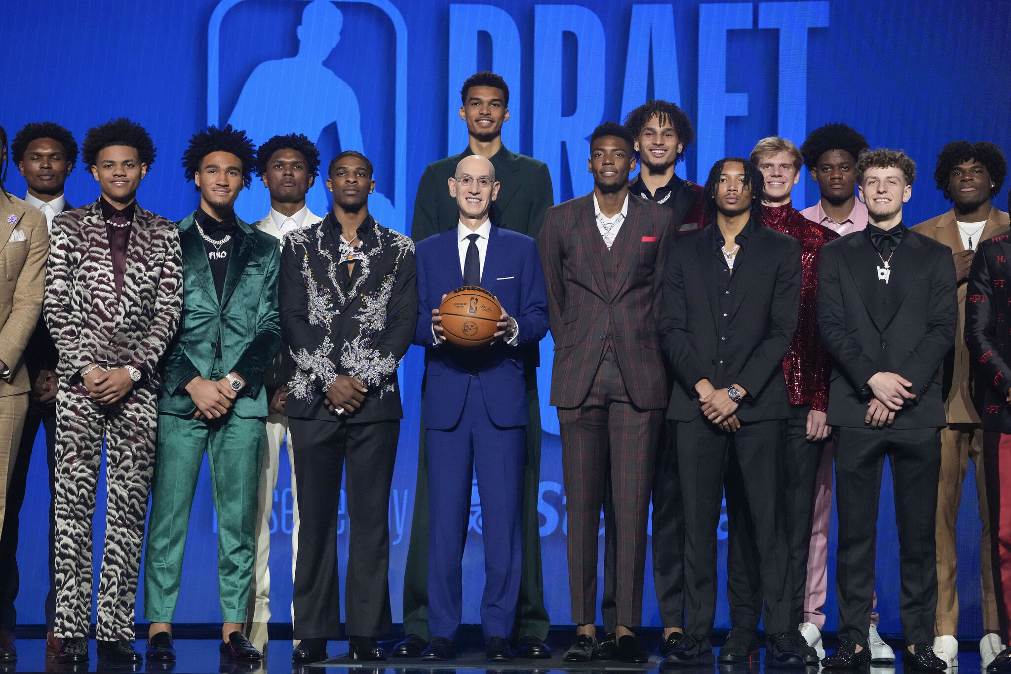 La galería de los horrores del Draft NBA 2023: los estilismos que nunca ...