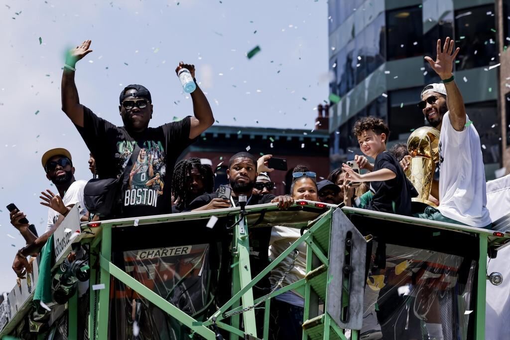 Las mejores imágenes del icónico Desfile de los Campeones de los ...