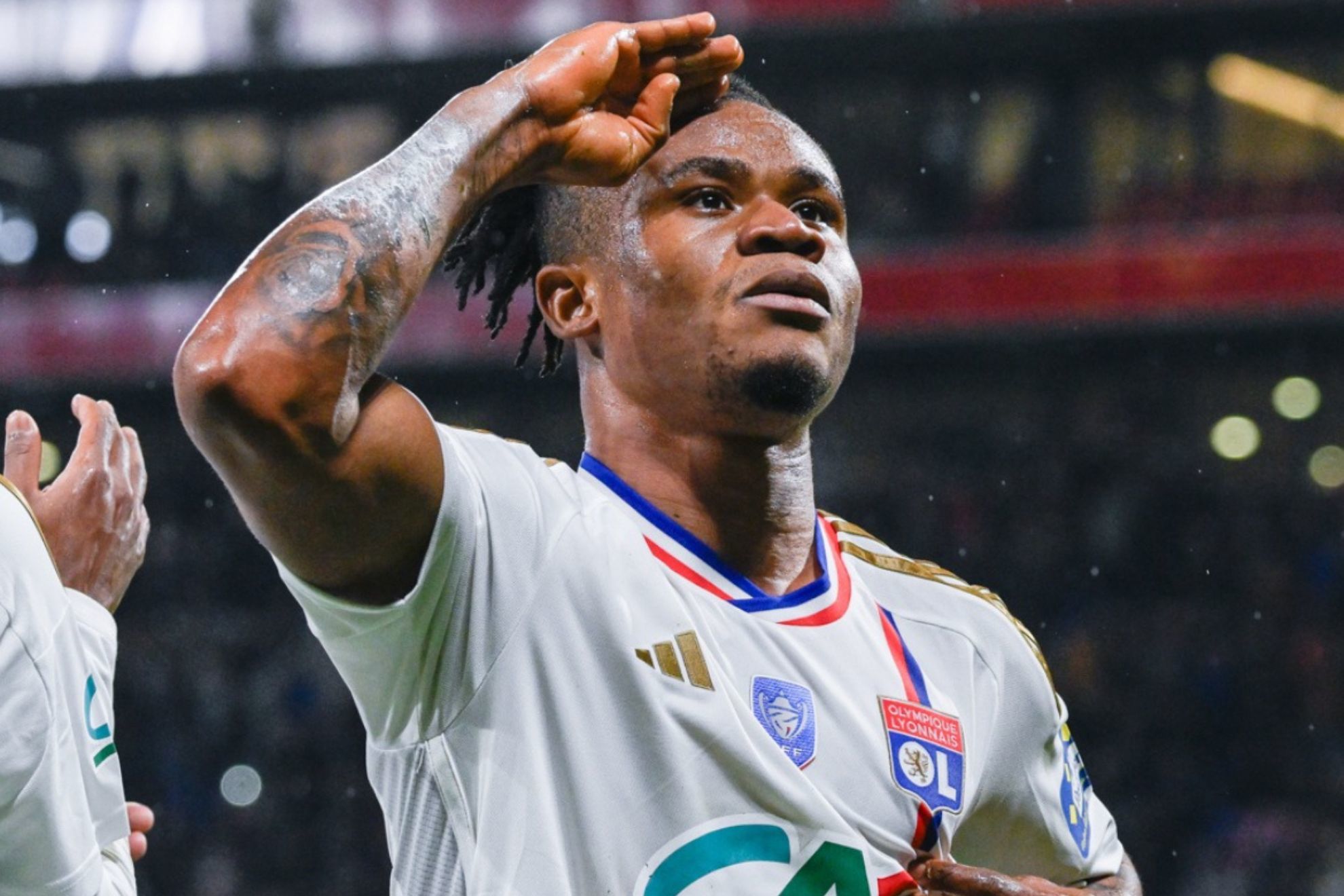 El primer zarpazo de Gift Orban hace soñar al Lyon