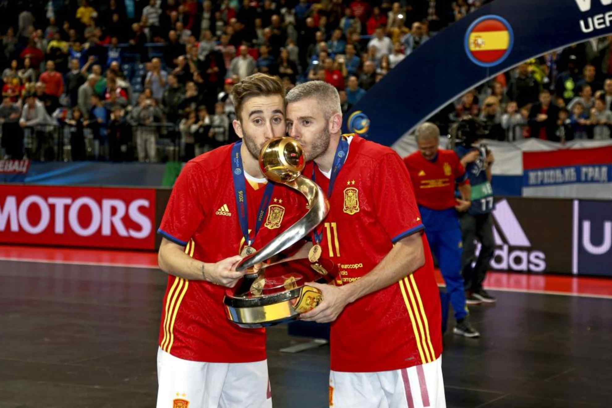 Rivillos: "Una vida se acaba de ir y no hay fútbol ni nada que valga ...