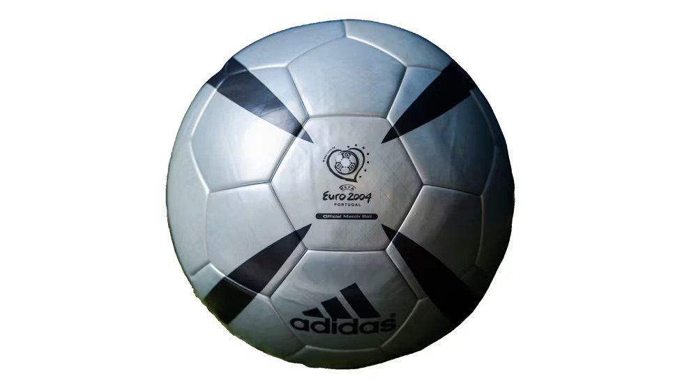 Los balones más míticos de la historia de la Eurocopa: Tango, Roteiro...