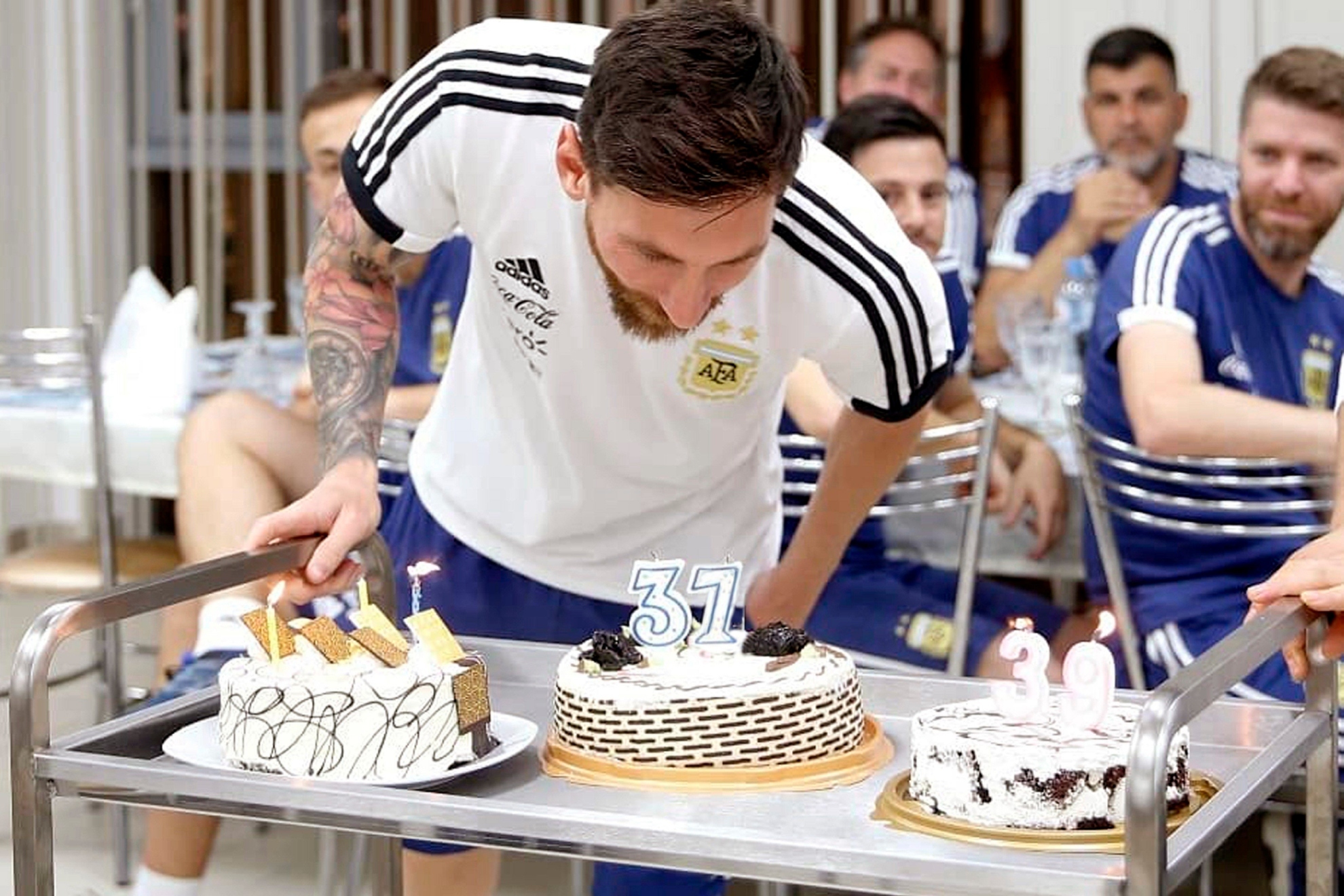 Leo Messi, un 37 cumpleaños... de tres estrellas