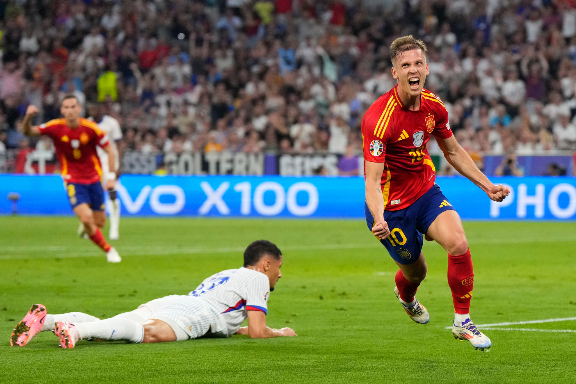 Dani Olmo busca la Bota de Oro