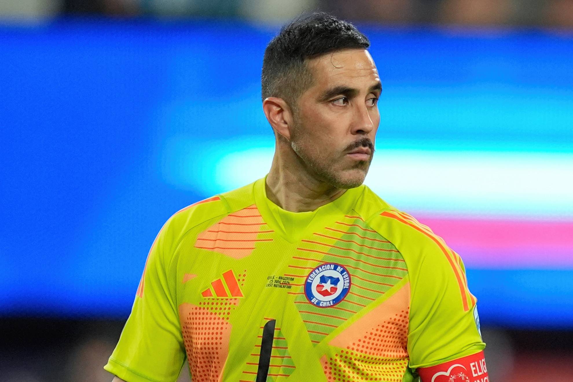 Claudio Bravo entre dos opciones: jugar en la MLS o volver con Guardiola