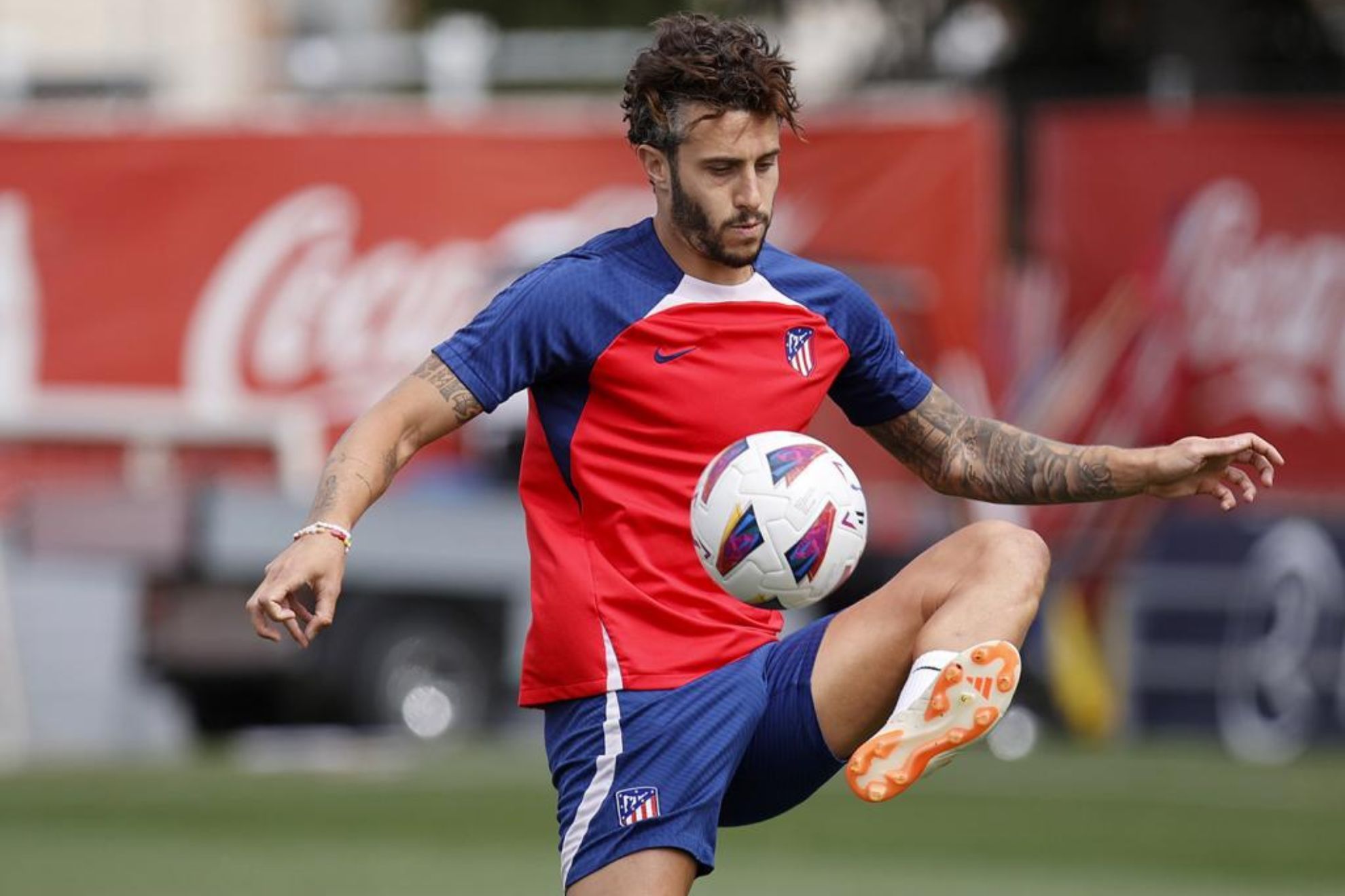 De Rossi confirma el fichaje de Mario Hermoso por la Roma