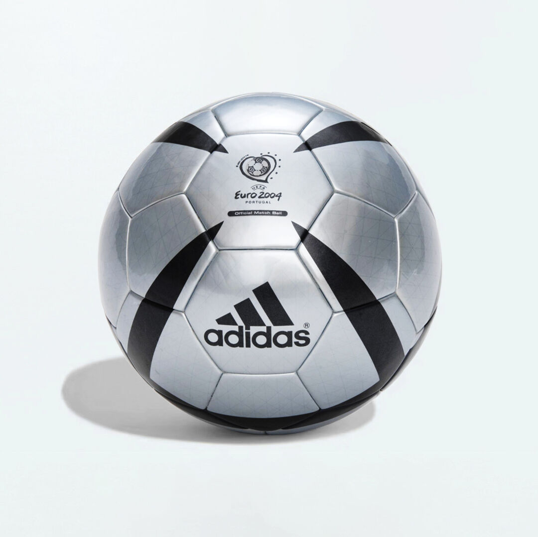 Bellingham 'rescata' la nostálgica arma que enamoró en 2004 | Marca