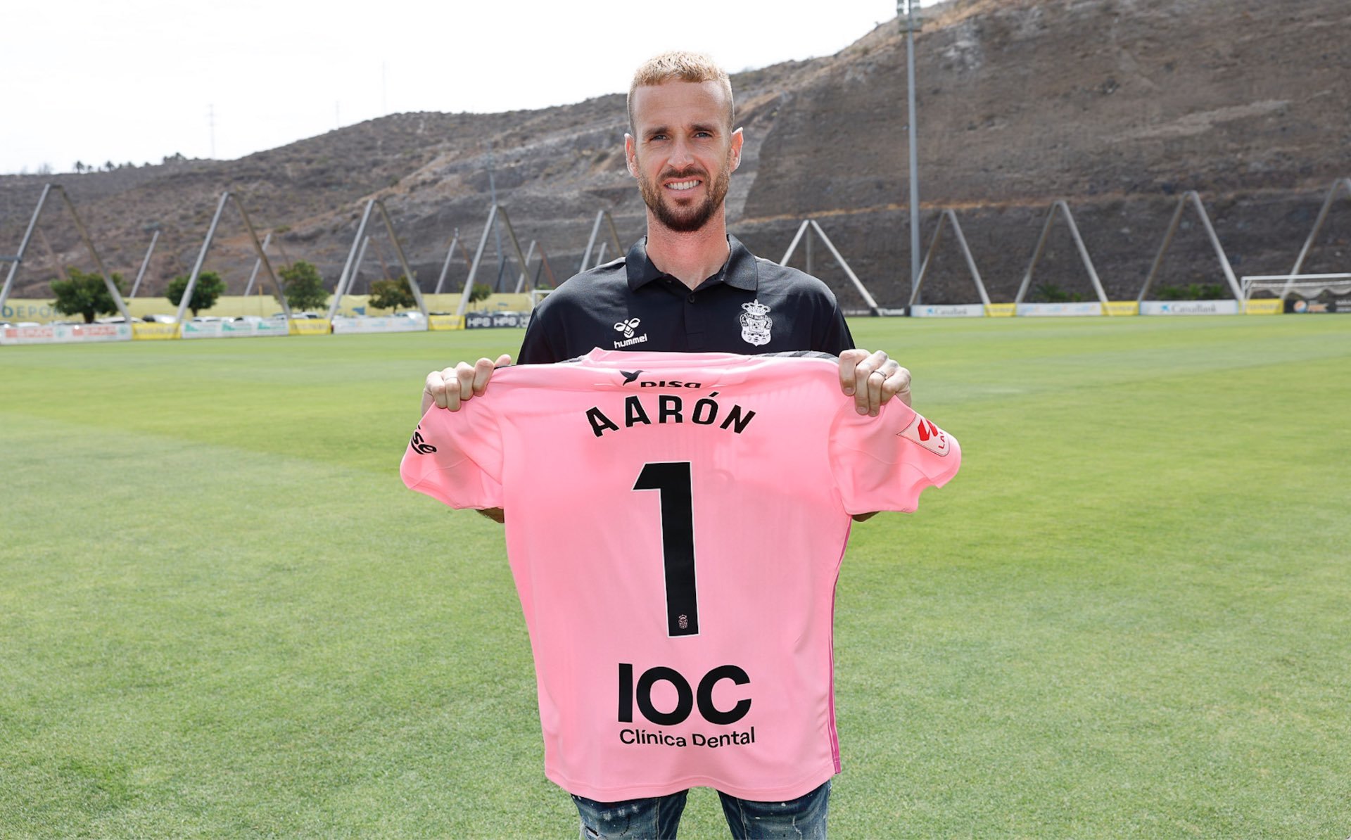 Aarón Escandell rescinde rumbo a Oviedo: "Pimienta no intercambió una ...