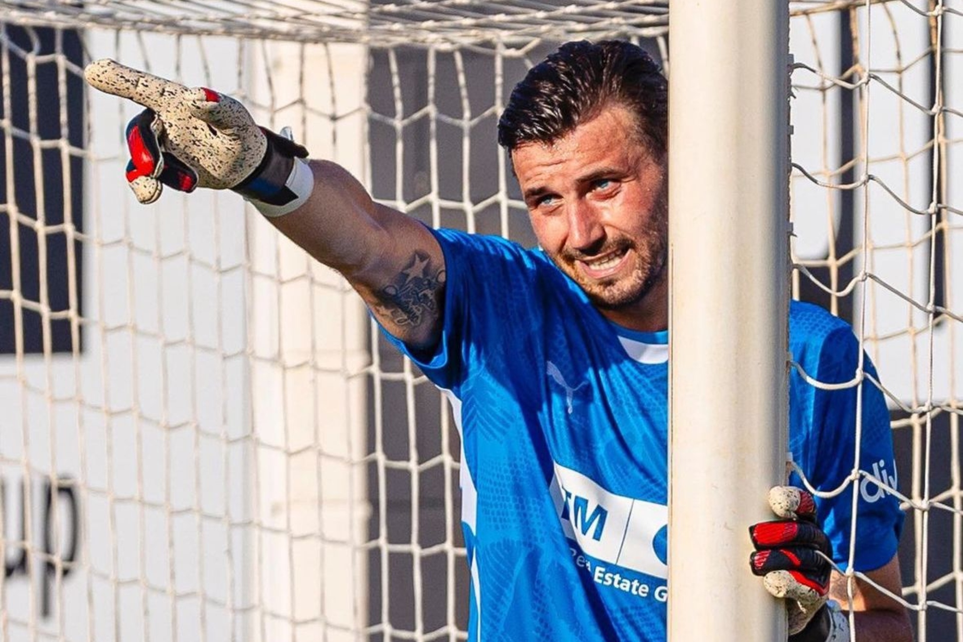 Dimitrievski se puede ir del Valencia por 3 millones... si se queda ...