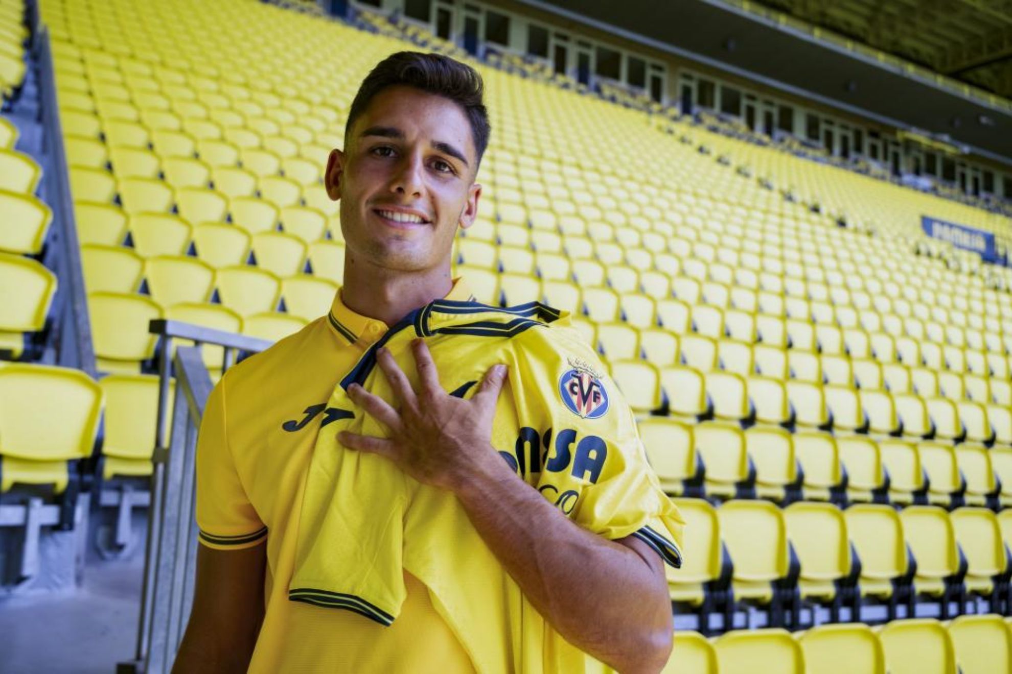 Sergi Cardona: "Tenía muchas opciones pero el Villarreal era la ideal"