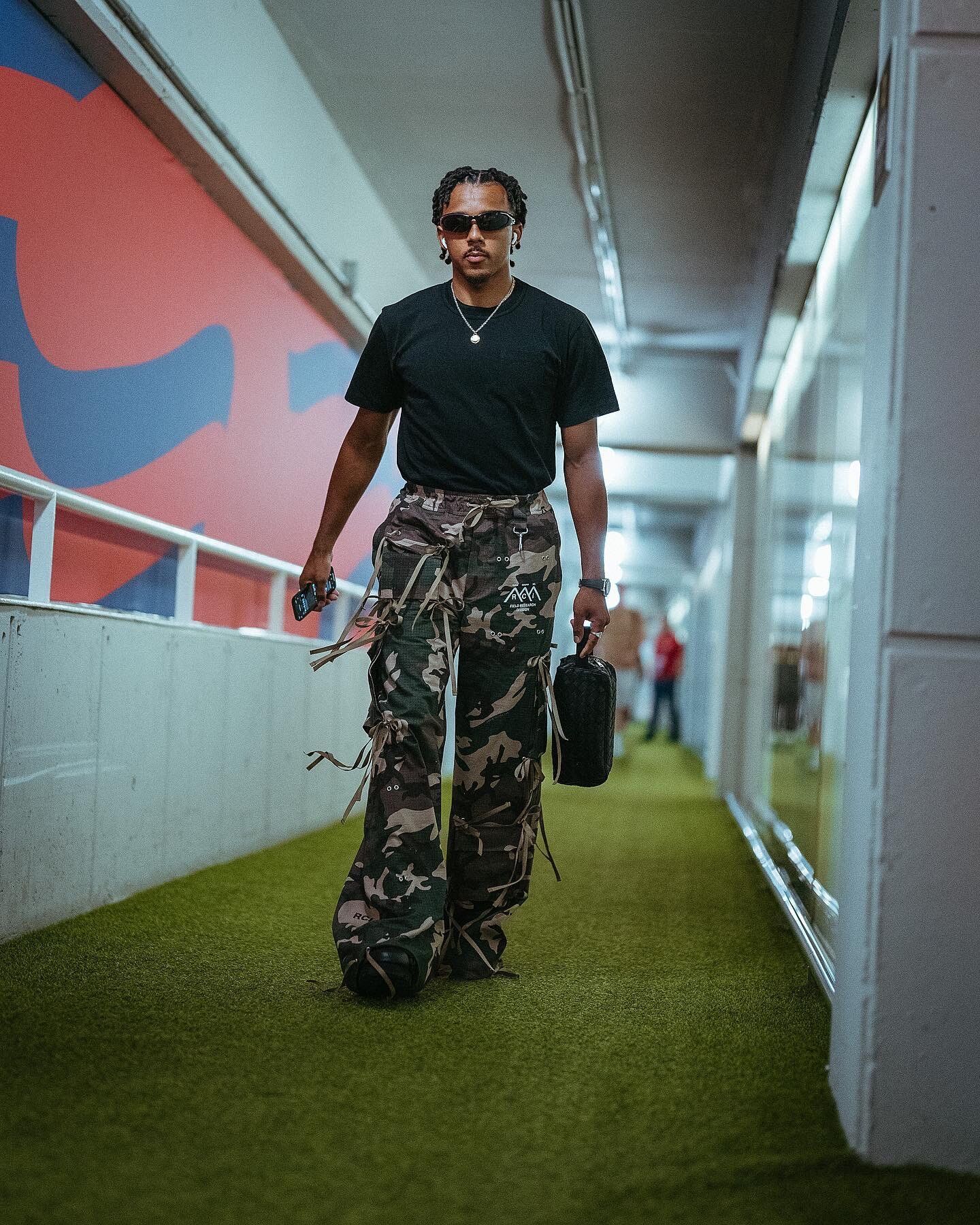 Koundé vuelve a sorprender con su extravagante 'look': así han sido ...