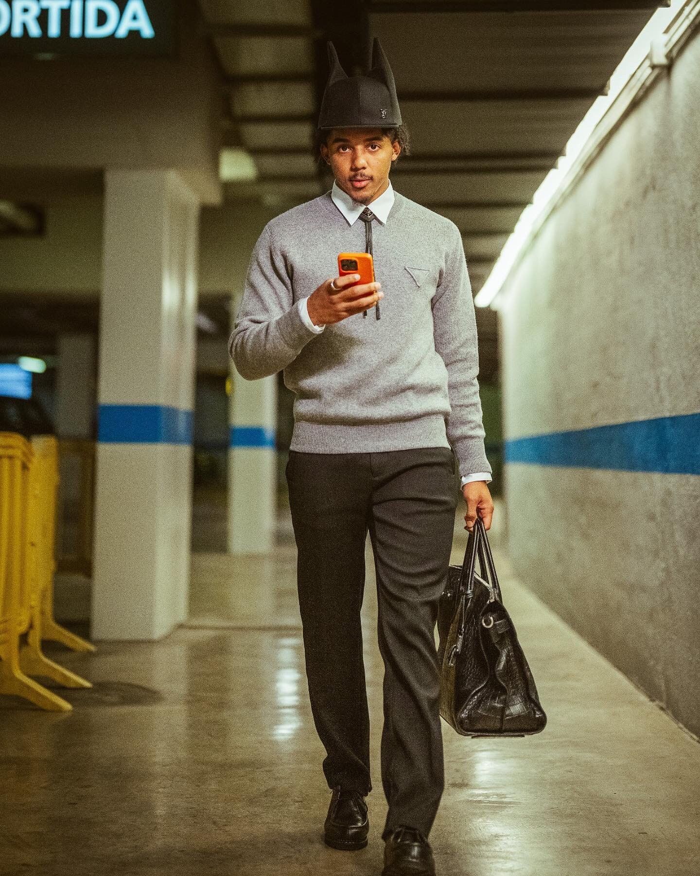 Koundé vuelve a sorprender con su extravagante 'look': así han sido ...