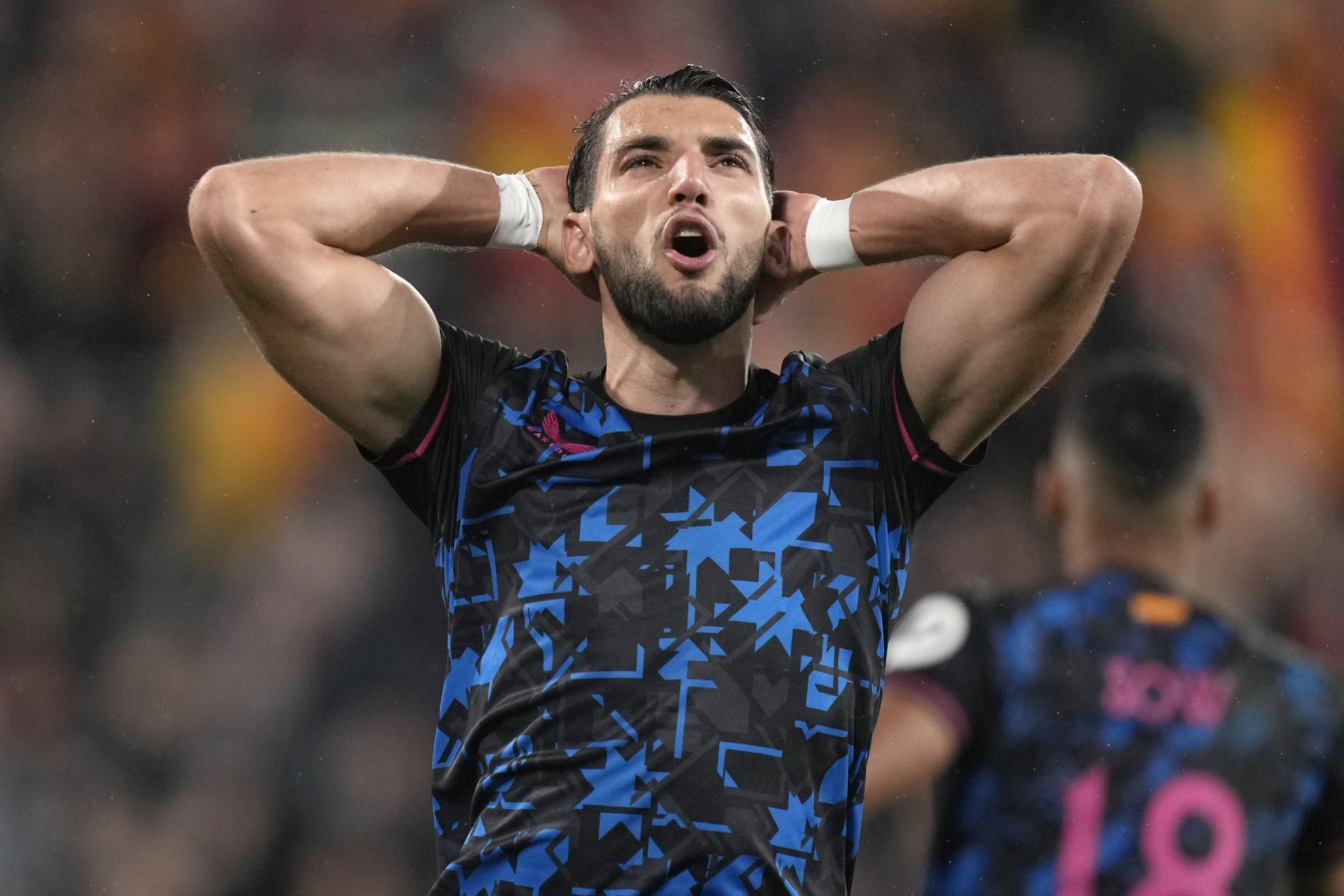 El calvario de Rafa Mir